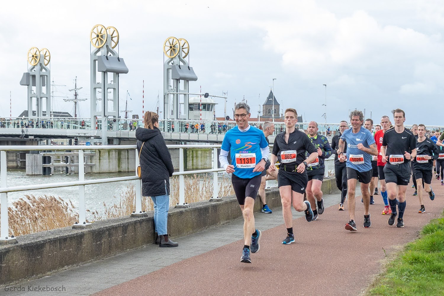 Vivan 10 Kilometer 10 kilometer - Ned Air 2Bruggenloop Kampen